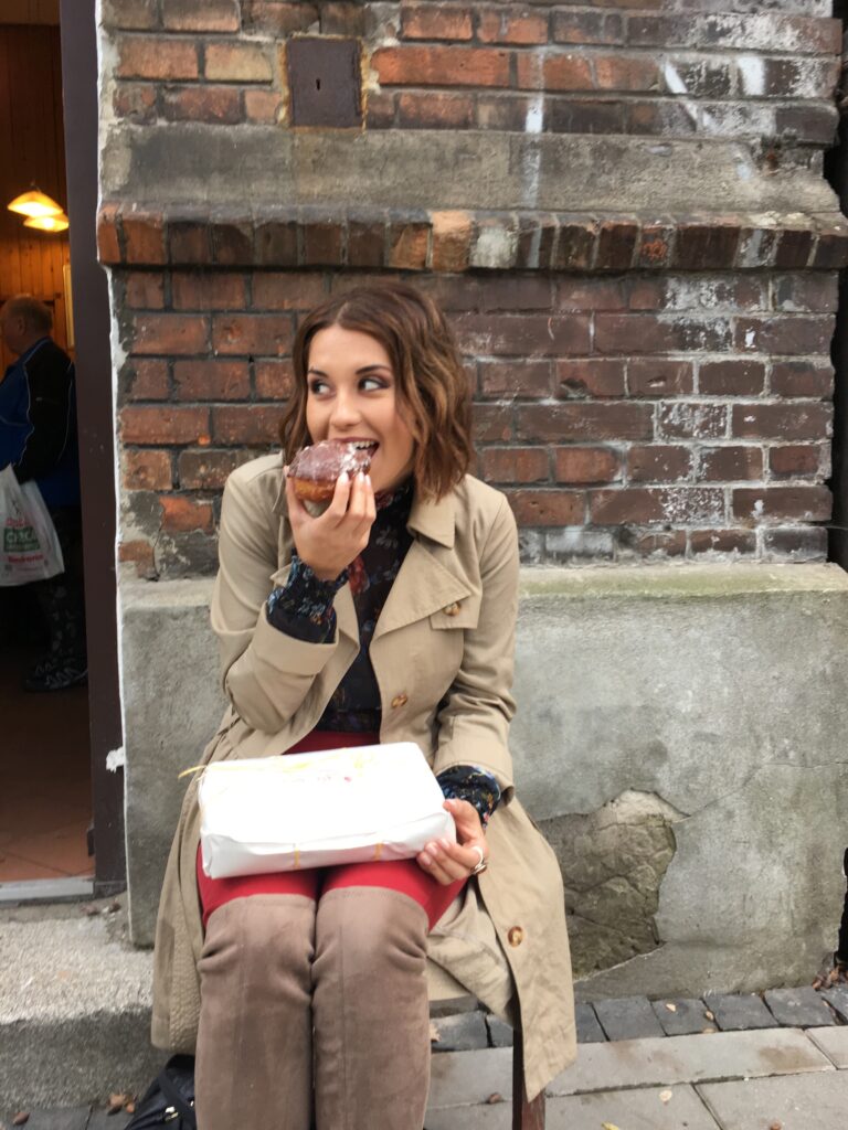 Full Exclusive interview with Aleksandra August - KLCS