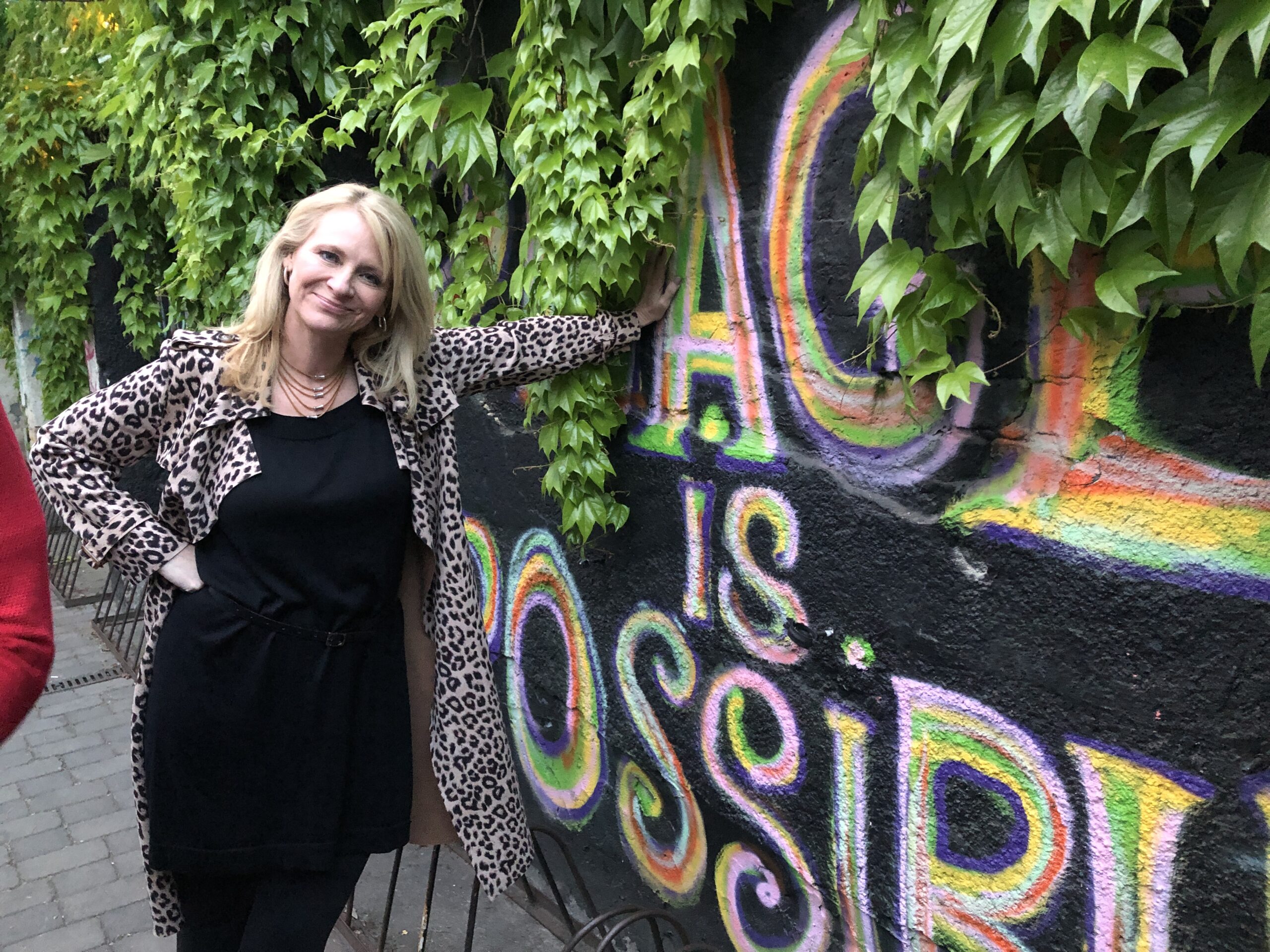 Full Exclusive interview with Leslie Sbrocco - KLCS